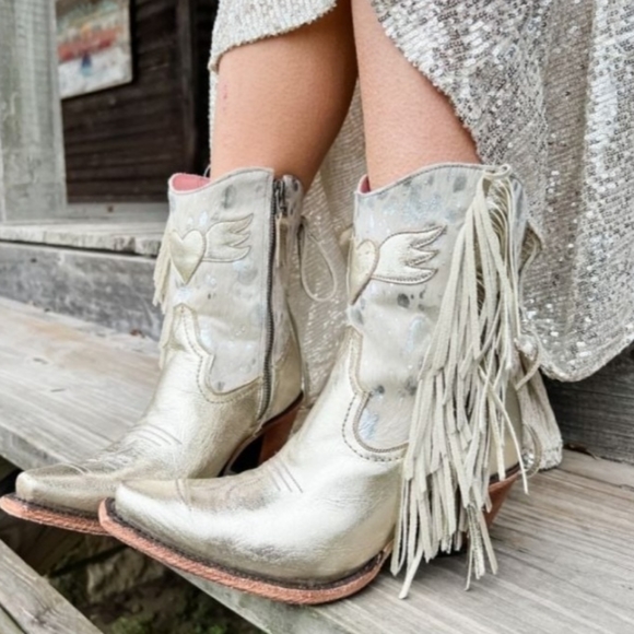 Junk Gypsy | Shoes | Junk Gypsy Spirit Animal Shortie | Poshmark